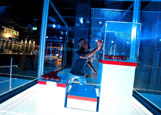 London, Canary Wharf - THE CUBE